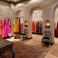 Small Clothes Shop Design Decoration Furniture - Boutique Store Design ...